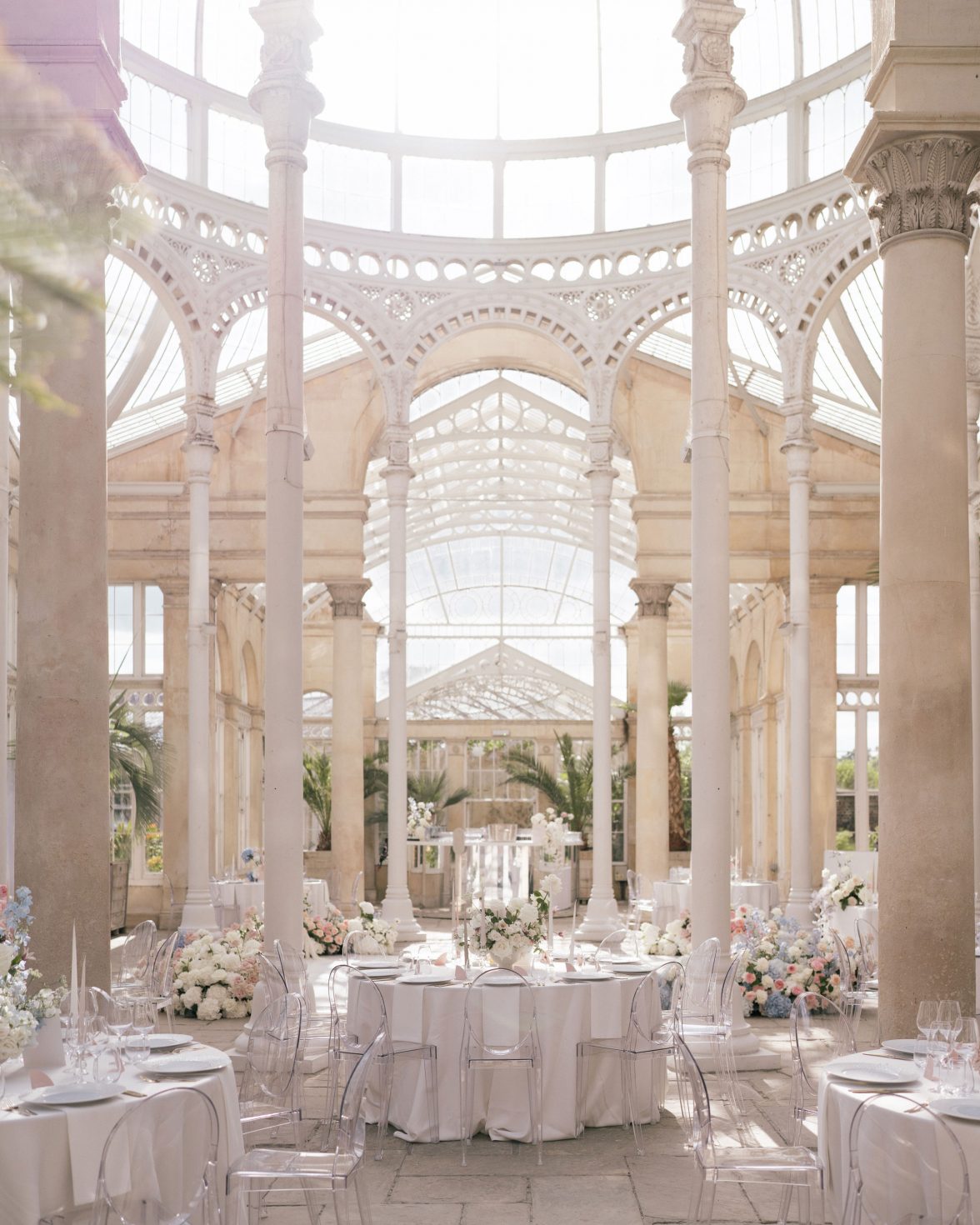 A Timeless Summer Wedding at Syon House: Chic, Minimalist, and Modern ...